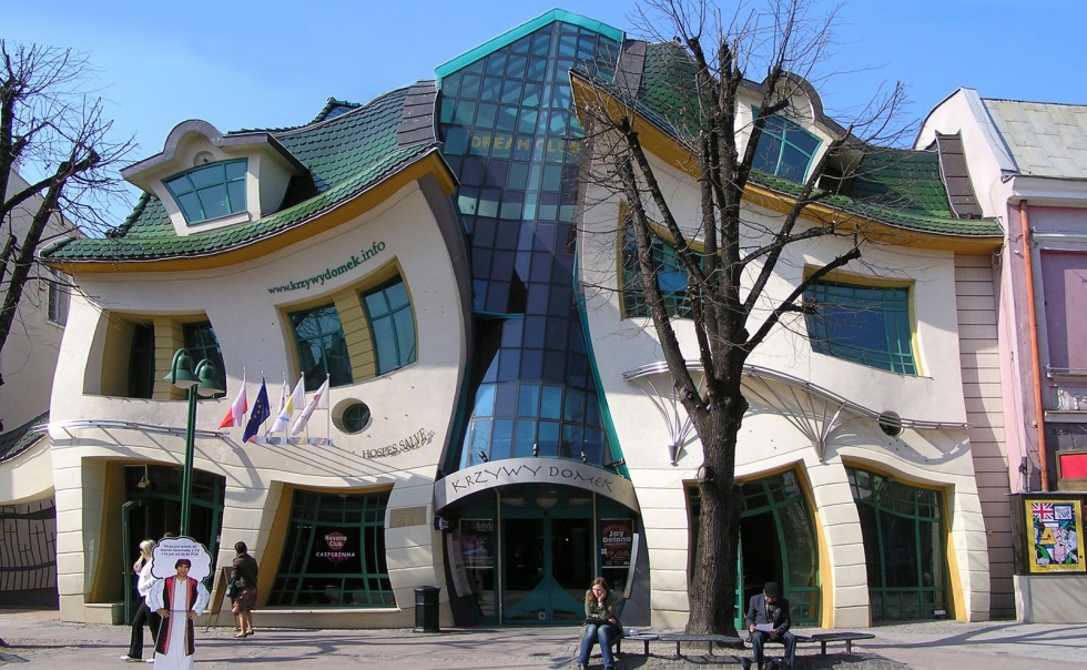 Top 10 World's Strangest Buildings - Places To See In Your Lifetime Top 10 World's Strangest Buildings - Places To See In Your Lifetime