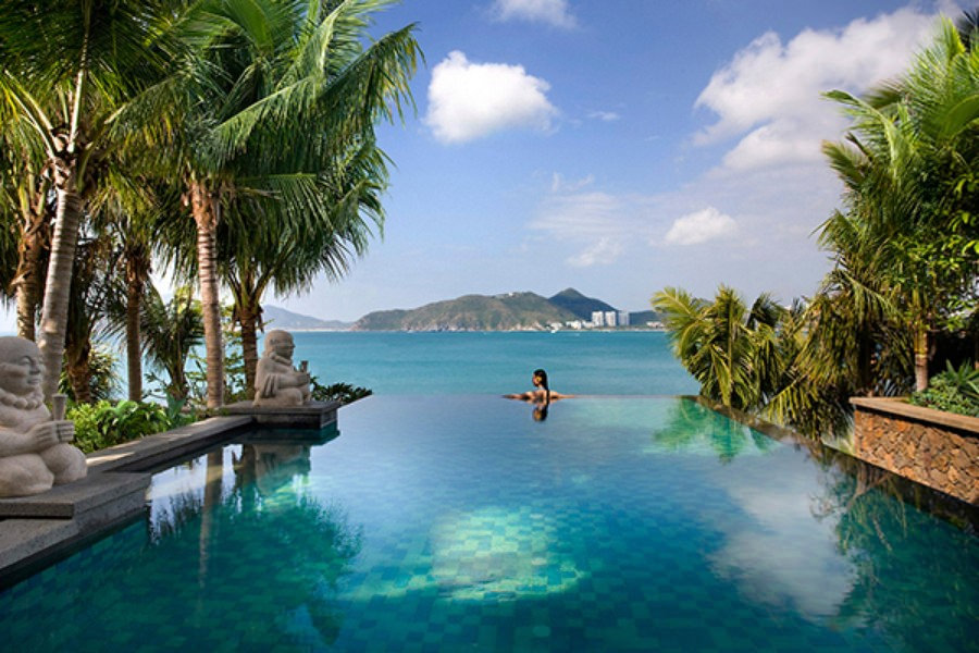 Top 10 Resorts Around the World - PandoTrip.com