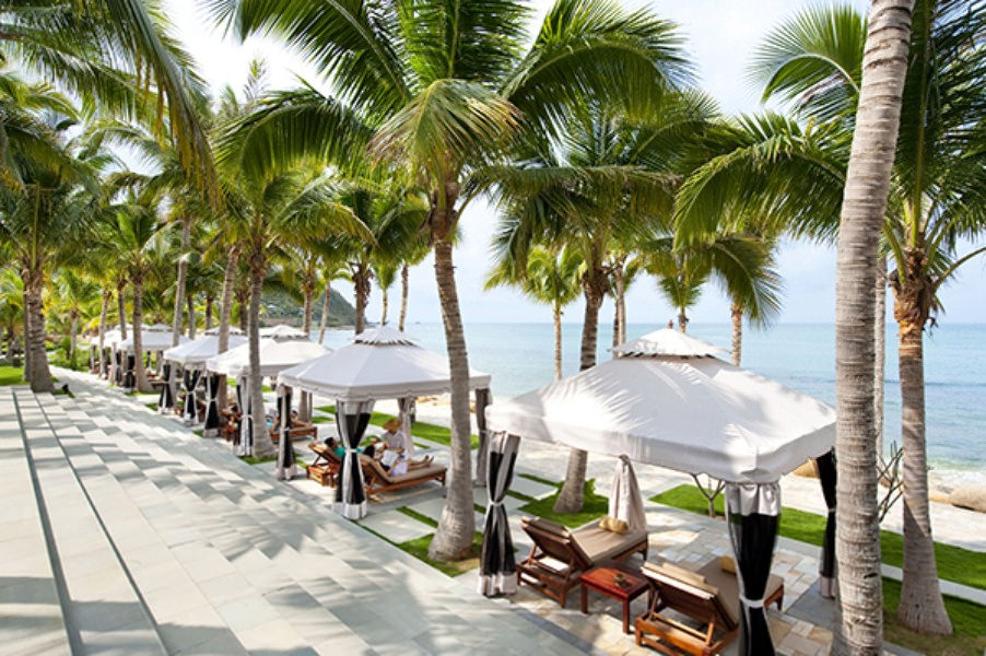 Top 10 Resorts Around the World - PandoTrip.com