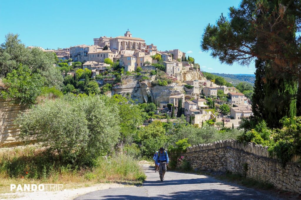 Top 10 Beautiful Old Towns and Villages in France - PandoTrip.com