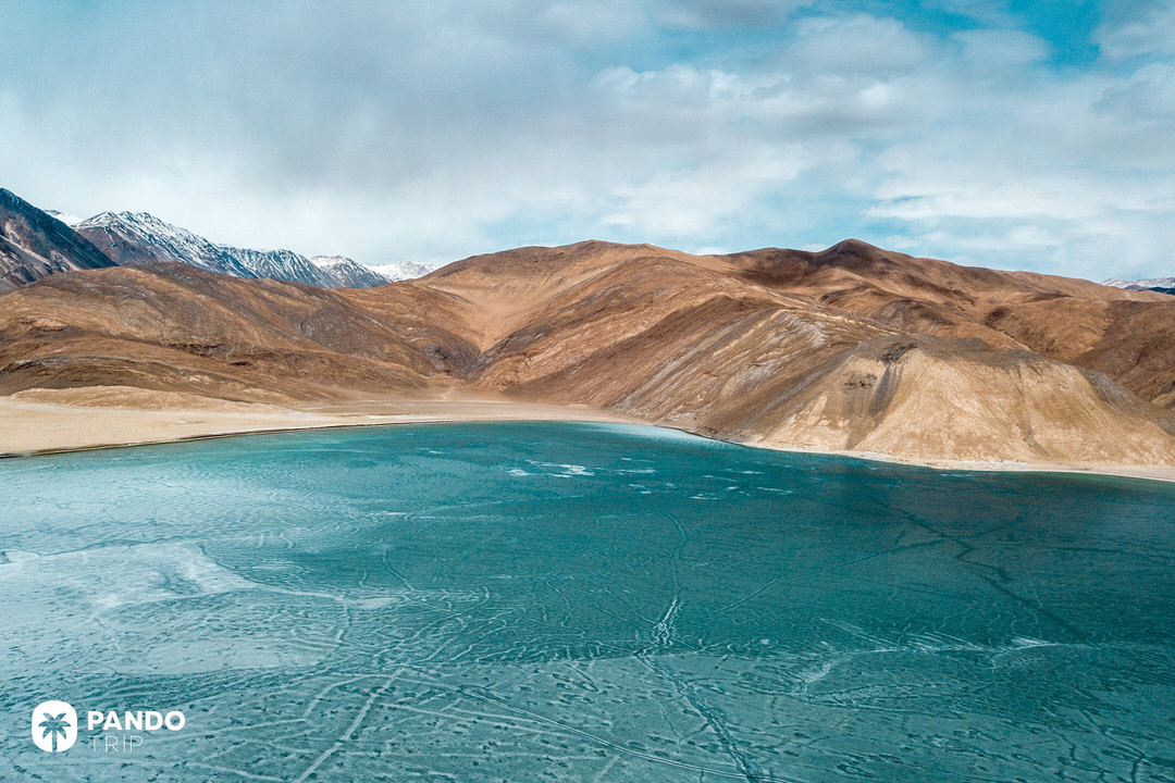 Top 10 Beautiful Frozen Lakes